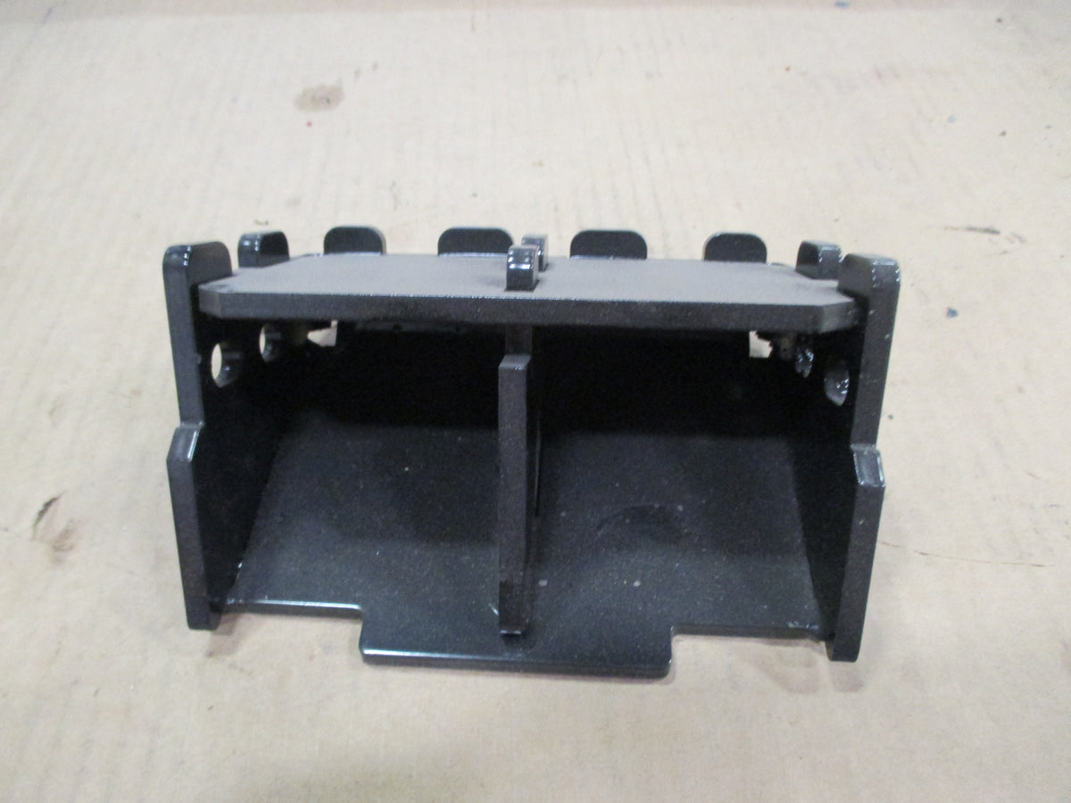STEP UPPER LOADER ARM – Shop Fecon